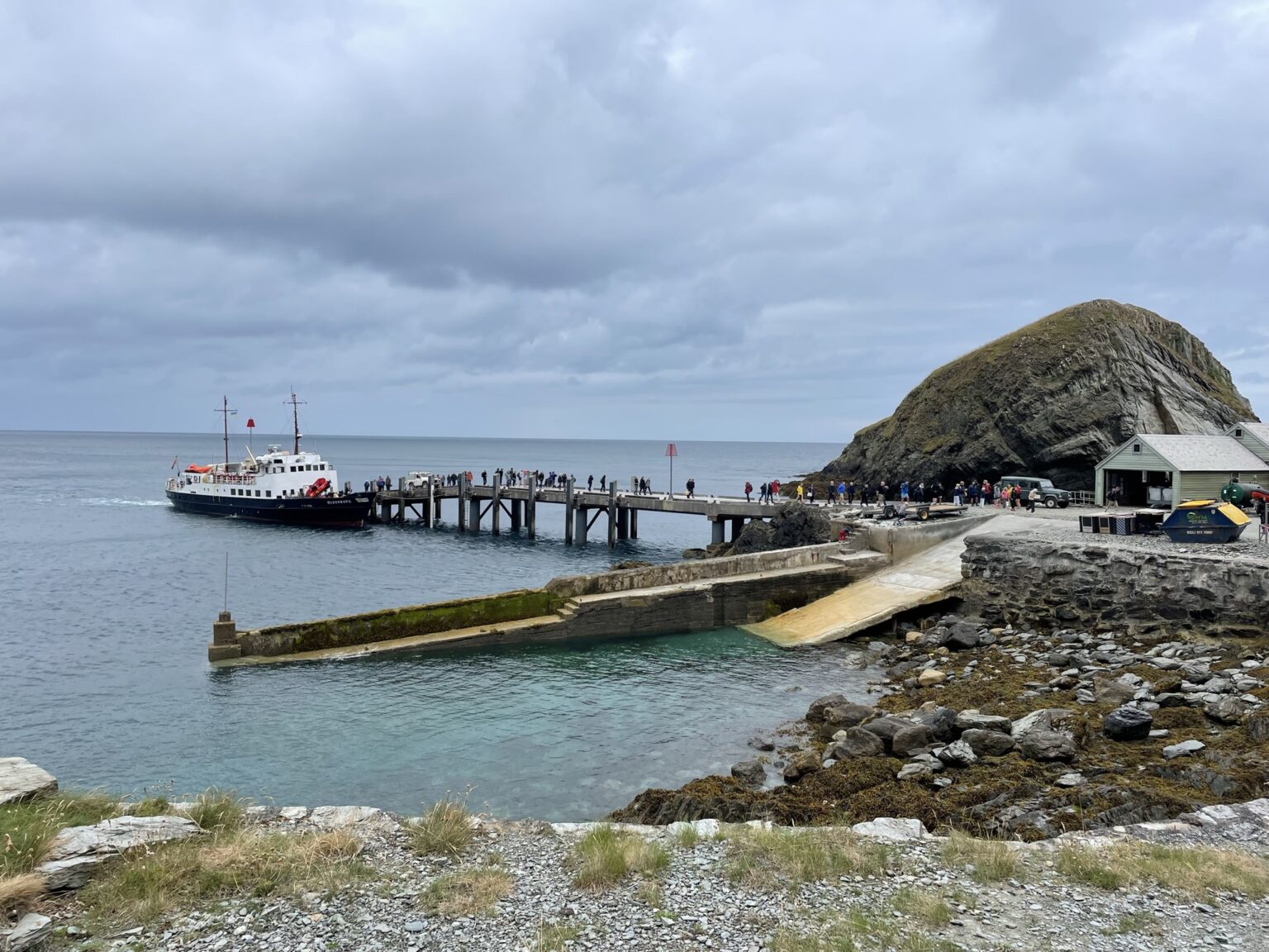 6 ways to spend a day on Lundy Island, Devon and 8 important things to ...